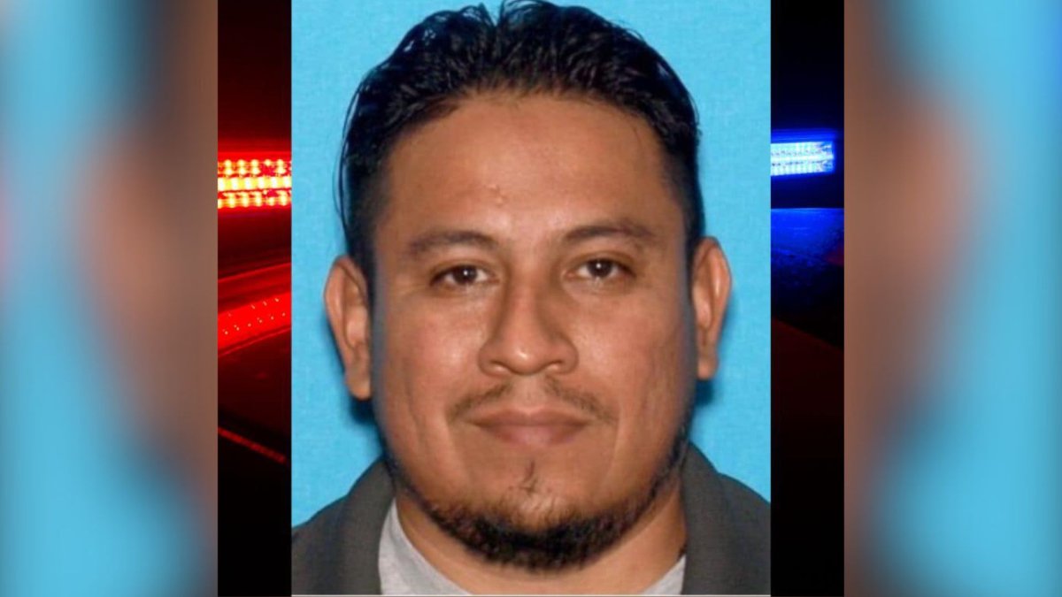 Santa Ana police search for man accused of sexually assaulting girl ...