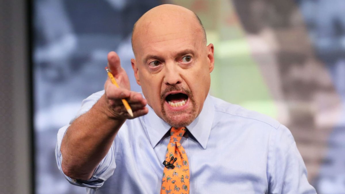 Jim Cramer Cramer explains why the Fed is reluctant to cut interest ...
