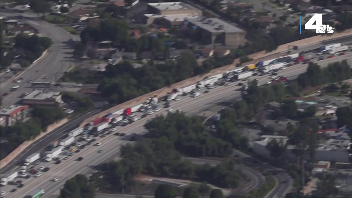 Big Rig Crash Closes Part Of 210 Freeway In Azusa Nbc Los Angeles