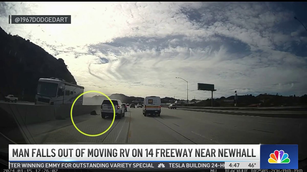Man flies out of moving RV onto 14 Freeway in Santa Clarita – NBC Los ...