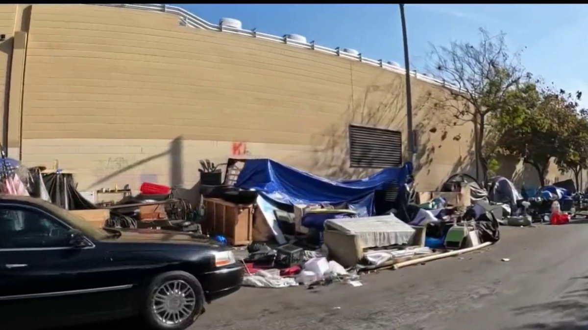 City responds to concerns of homeless encampments in Palms – NBC Los ...