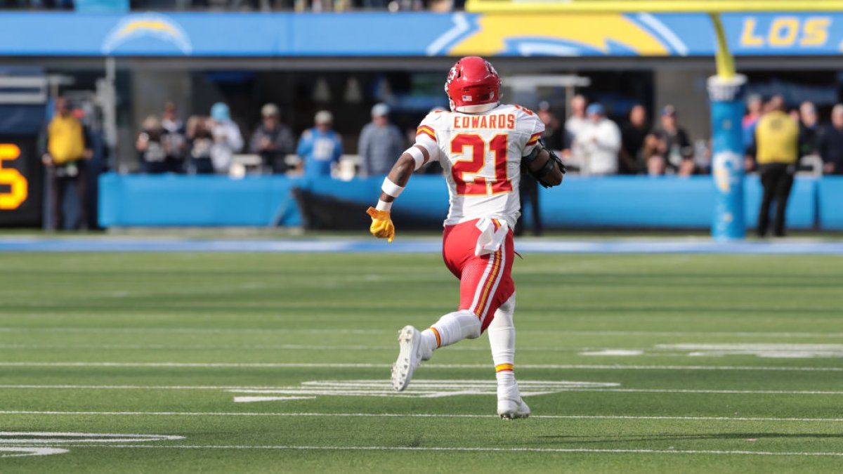 Mike Edwards’ scoop-and-score, Harrison Butker’s field goals propel ...