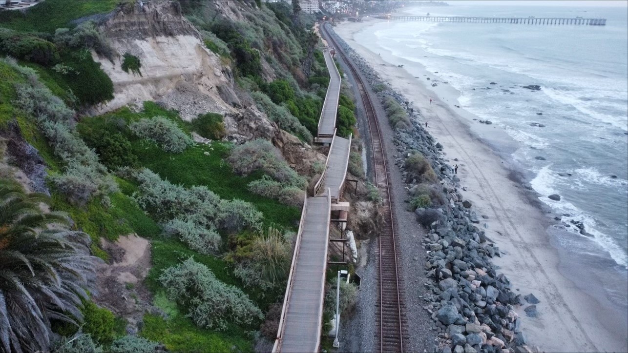 Landslide in San Clemente damages bridge and halts train service – NBC ...