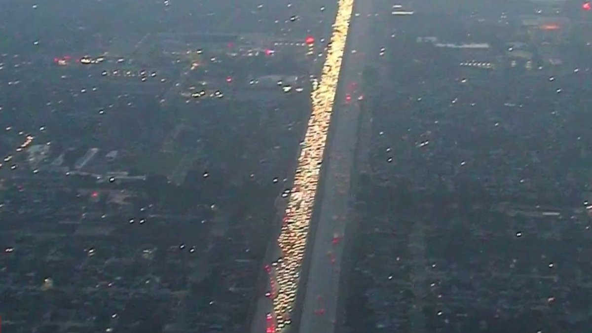 1 dead in multi-car crash on 10 Freeway east of Los Angeles – NBC Los ...