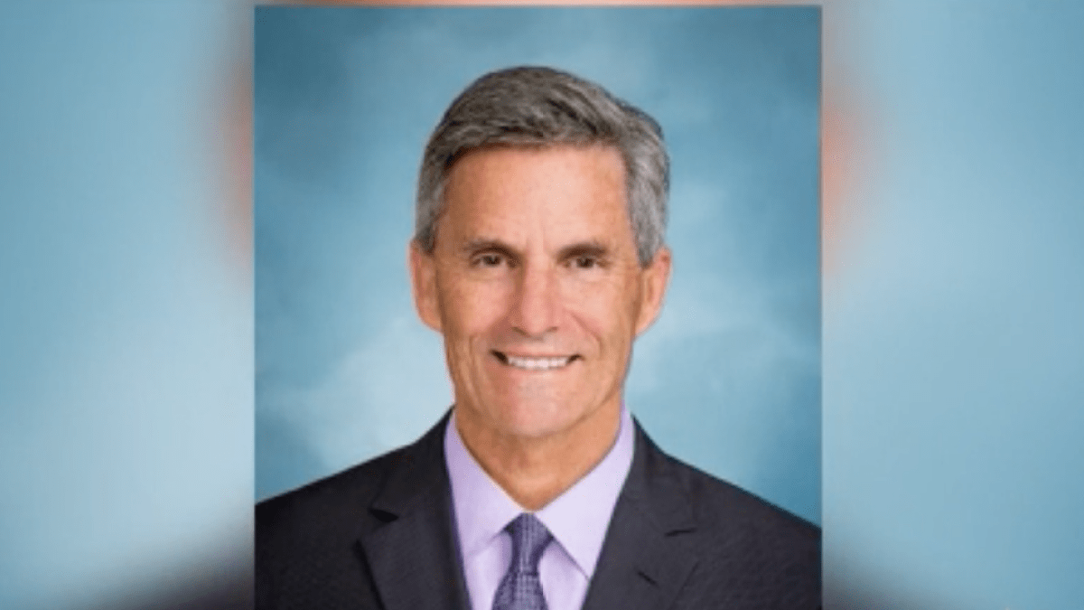 Redondo Beach Mayor Bill Brand, 65, dies of lung cancer – NBC Los Angeles
