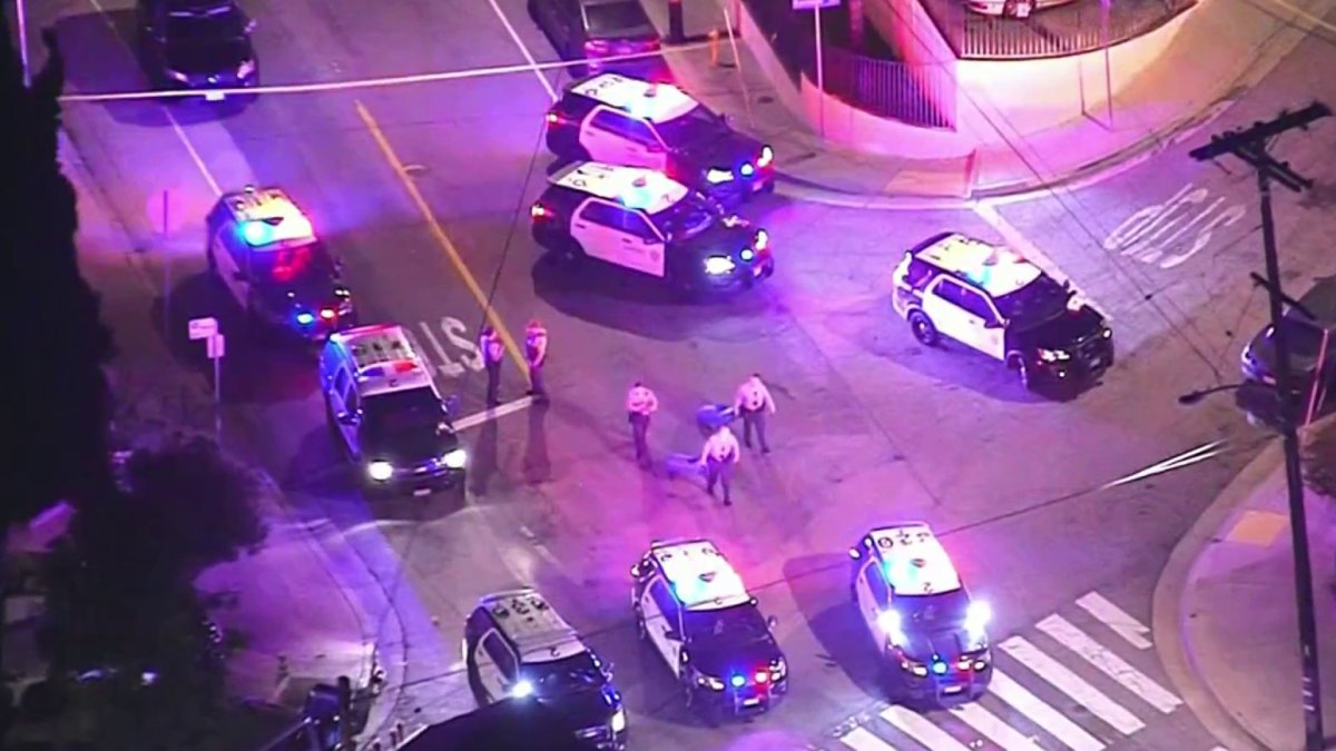 Deadly Shooting Involving Deputy In East La Nbc Los Angeles