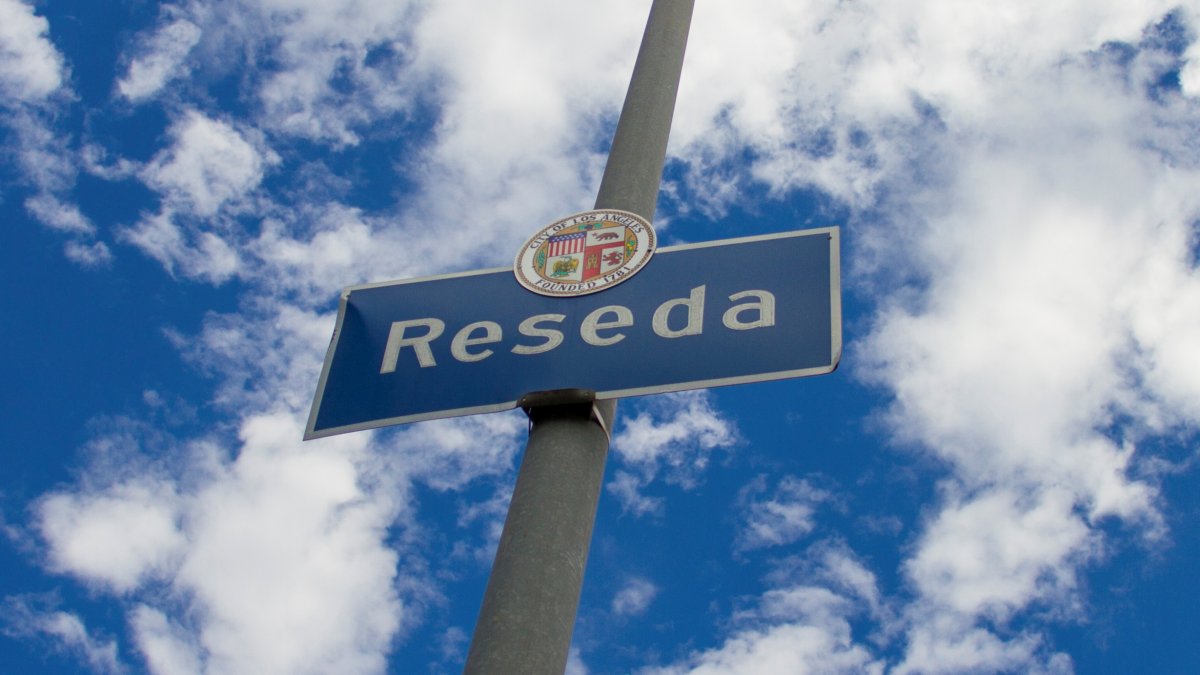 We love you, Reseda: LADOT celebrates biking on the boulevard at this ...