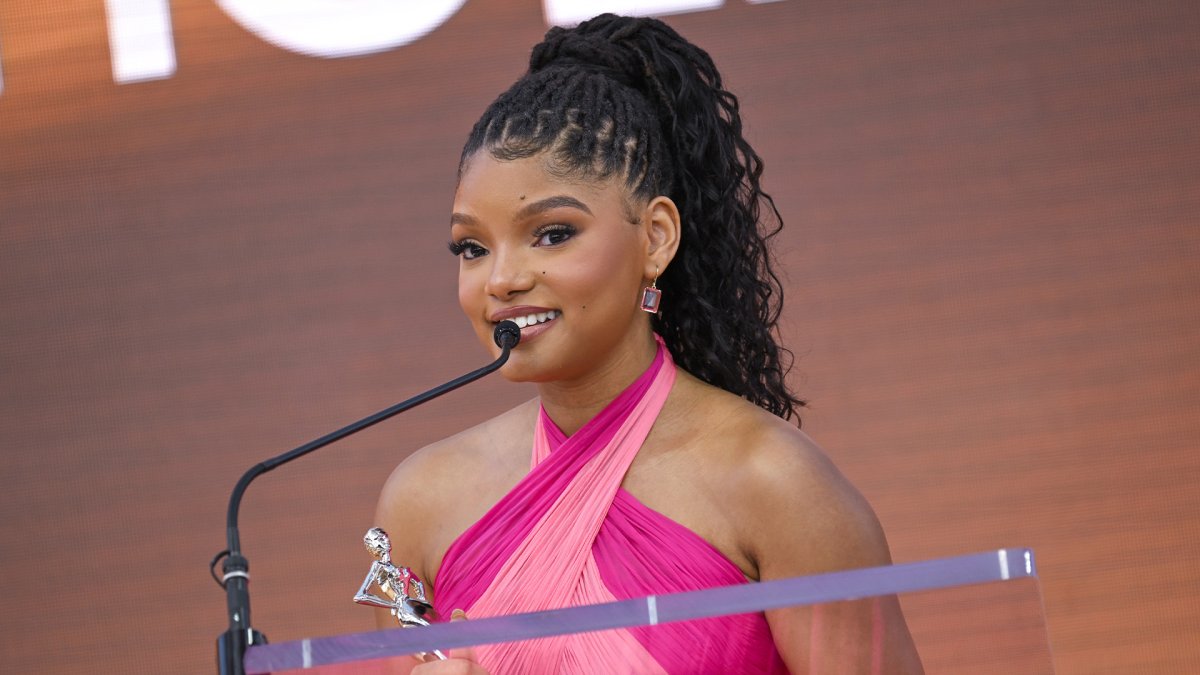 Halle Bailey emotionally reveals why she kept her pregnancy private ...