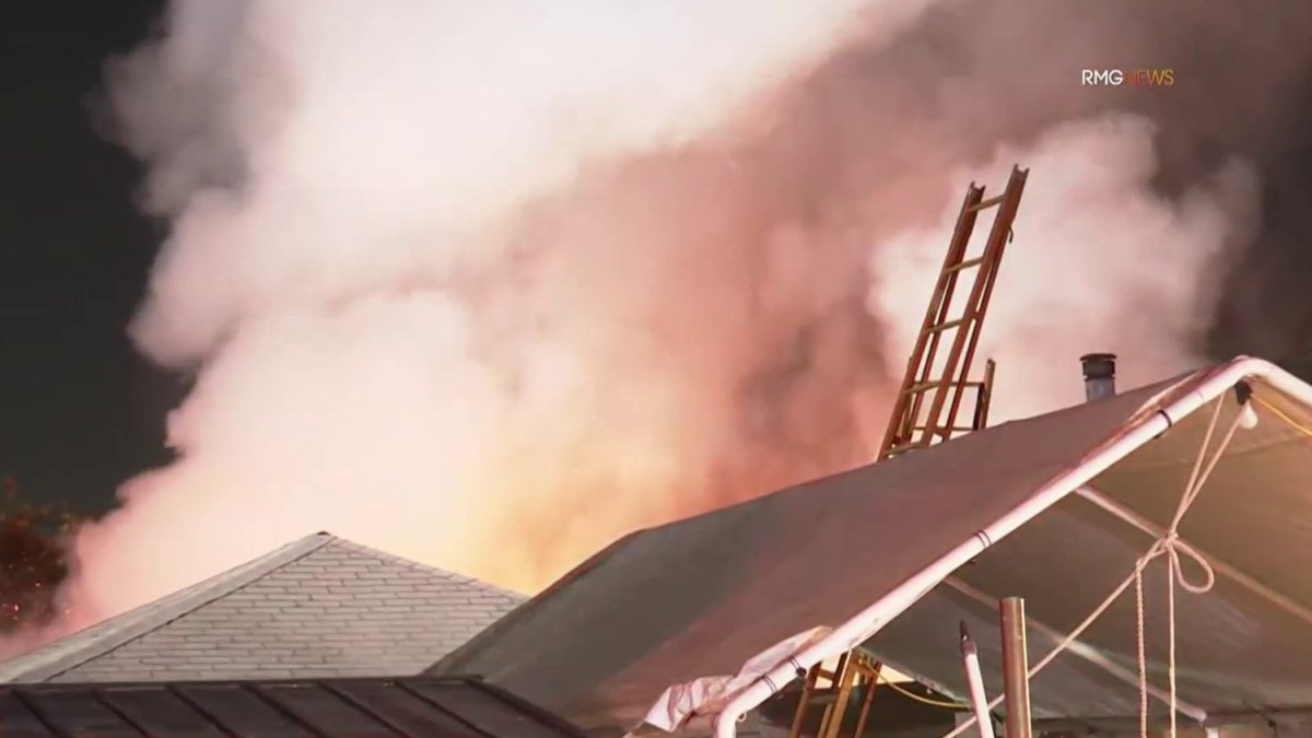 1 dead, teen injured in Pacoima garage fire – NBC Los Angeles