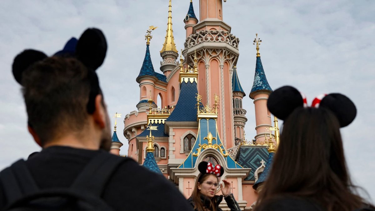 Anaheim City Council gives final approval on Disneyland expansion plan ...