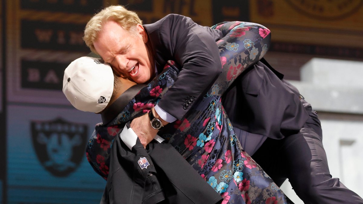 Here’s why Roger Goodell might not hug draft picks in 2024 – NBC Los ...