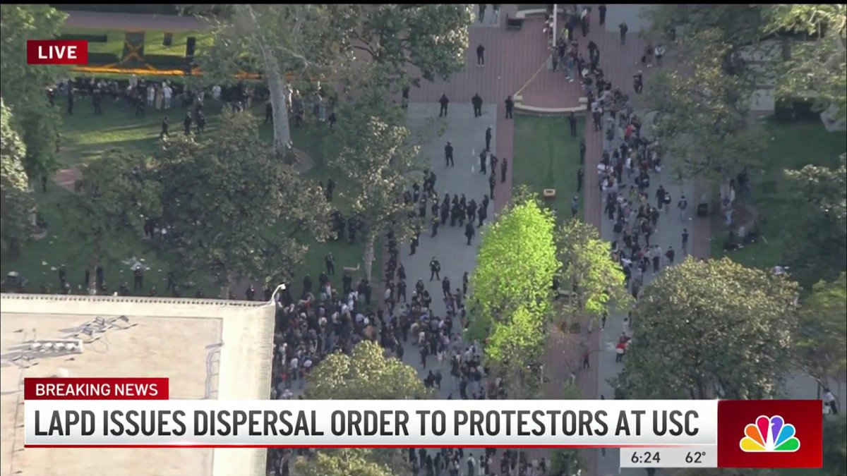 Aerial view: LAPD responds to pro-Palestine protest at USC – NBC Los ...