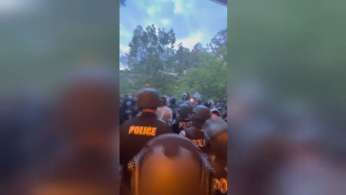 19 people arrested during protest at Pomona College – NBC Los Angeles 19 people arrested during protest at Pomona College – NBC Los Angeles