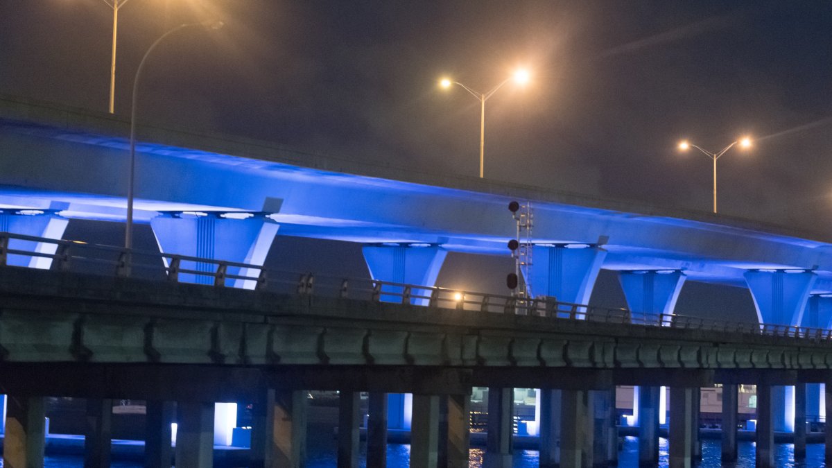 Florida bridges will shun Pride colors in favor of red, white and blue ...