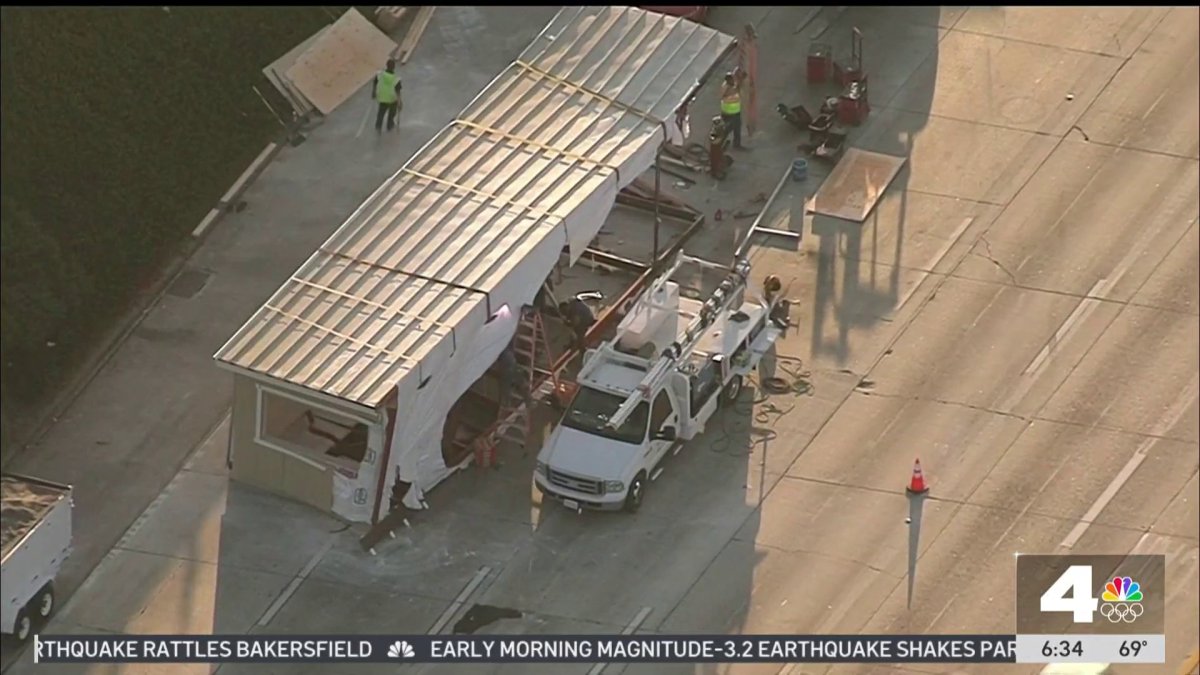 Manufactured Home Blocks Lanes On 210 Freeway In Pasadena Nbc Los Angeles