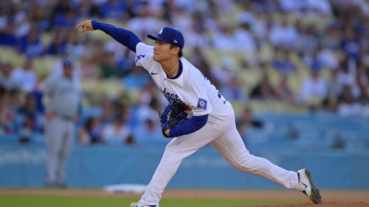 Los Angeles Dodgers news: Yoshinobu Yamamoto leaves early with arm ...