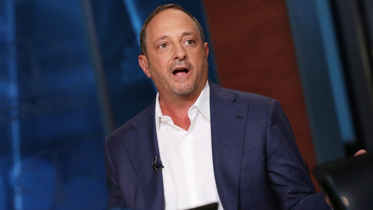 Short seller Andrew Left surrenders on securities fraud charges in LA ...