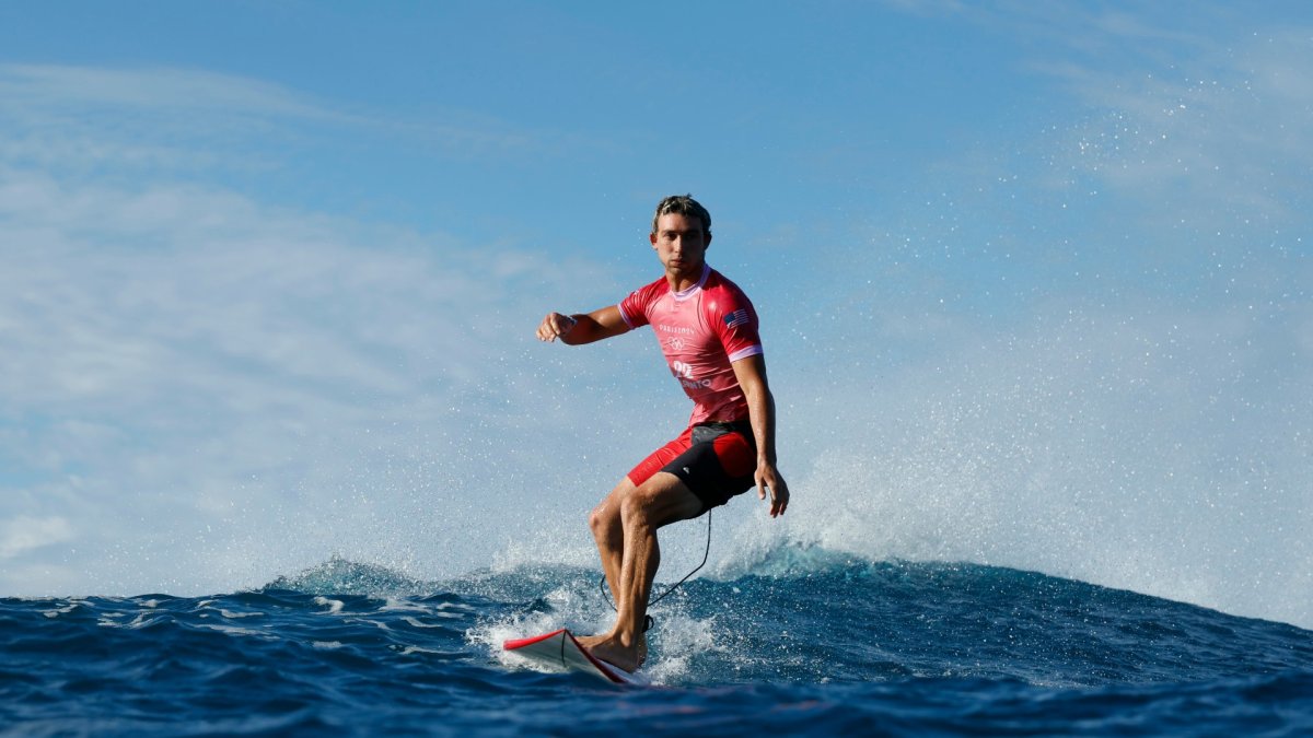 French surfer Kauli Vaast defeats USA’s Griffin Colapinto with stunning ...