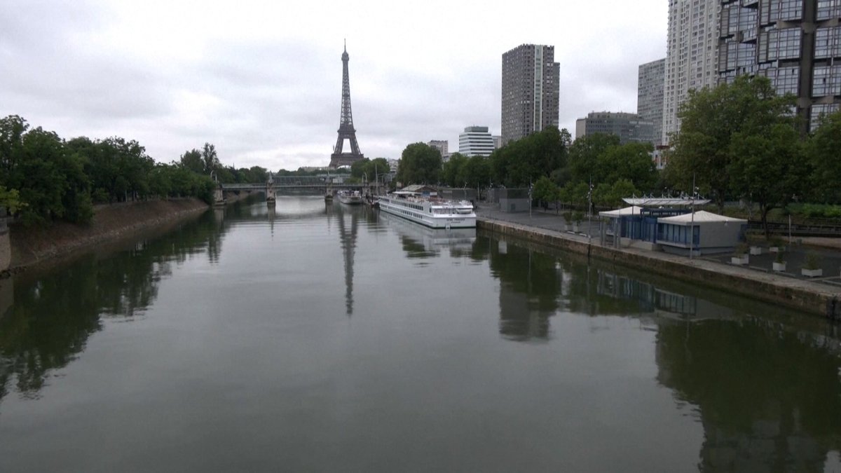 River Seine fails water quality tests two days before the triathlon ...