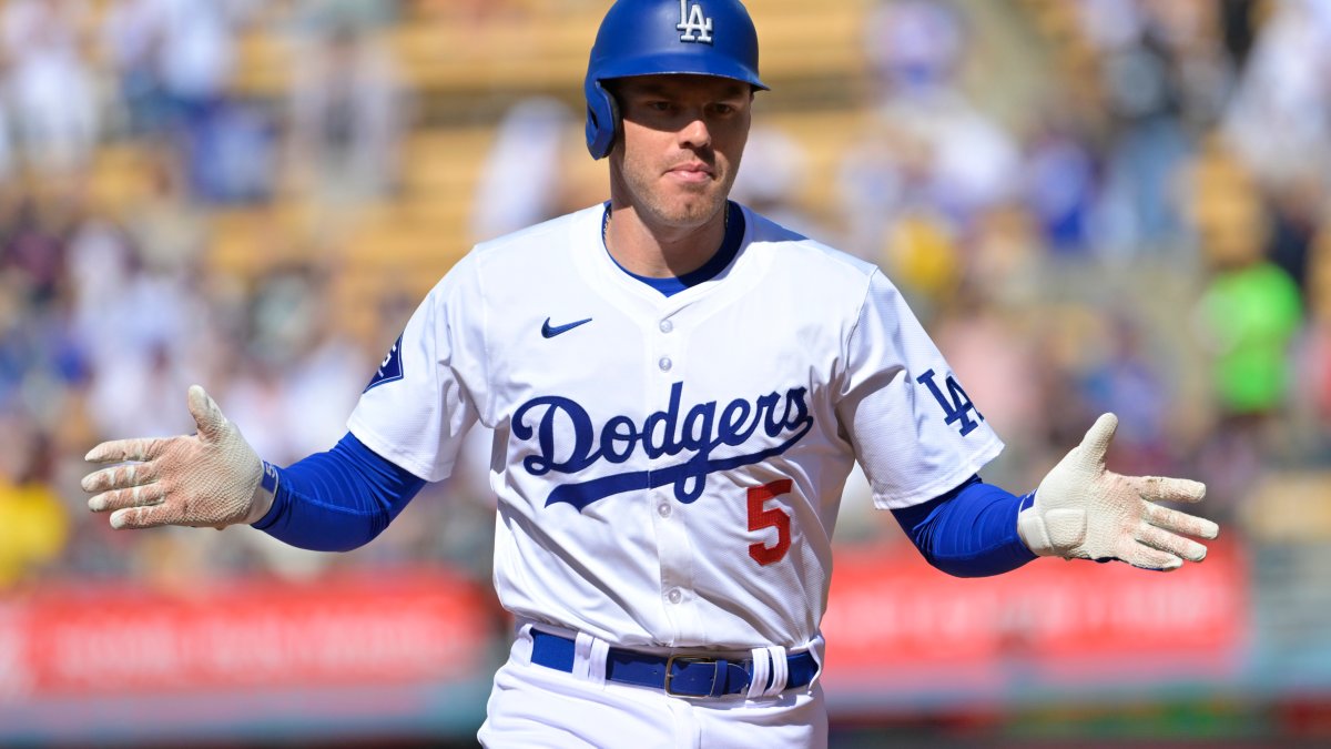 Dodgers first baseman Freddie Freeman and wife Chelsea say son Maximus ...