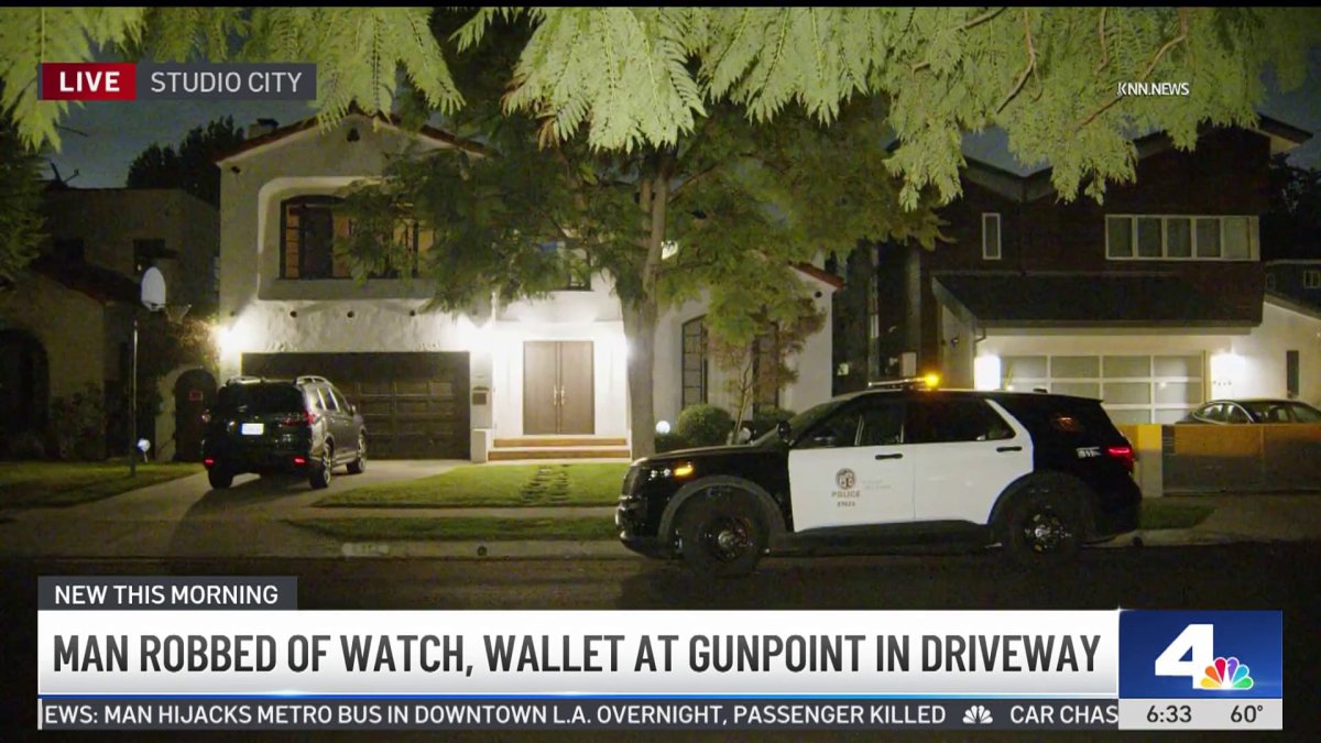 Man robbed of watch, wallet at gunpoint in driveway – NBC Los Angeles