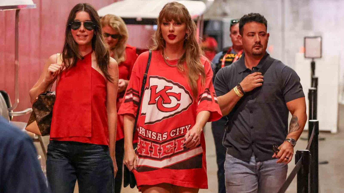 Taylor Swift arrives in Kansas City for Chiefs-Bengals game – NBC Los Angeles
