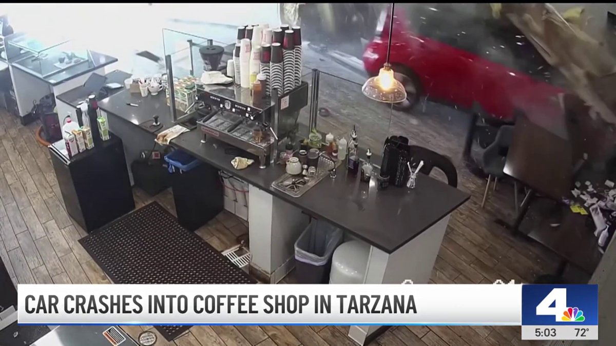 Car crashes into coffee shop in Tarzana – NBC Los Angeles