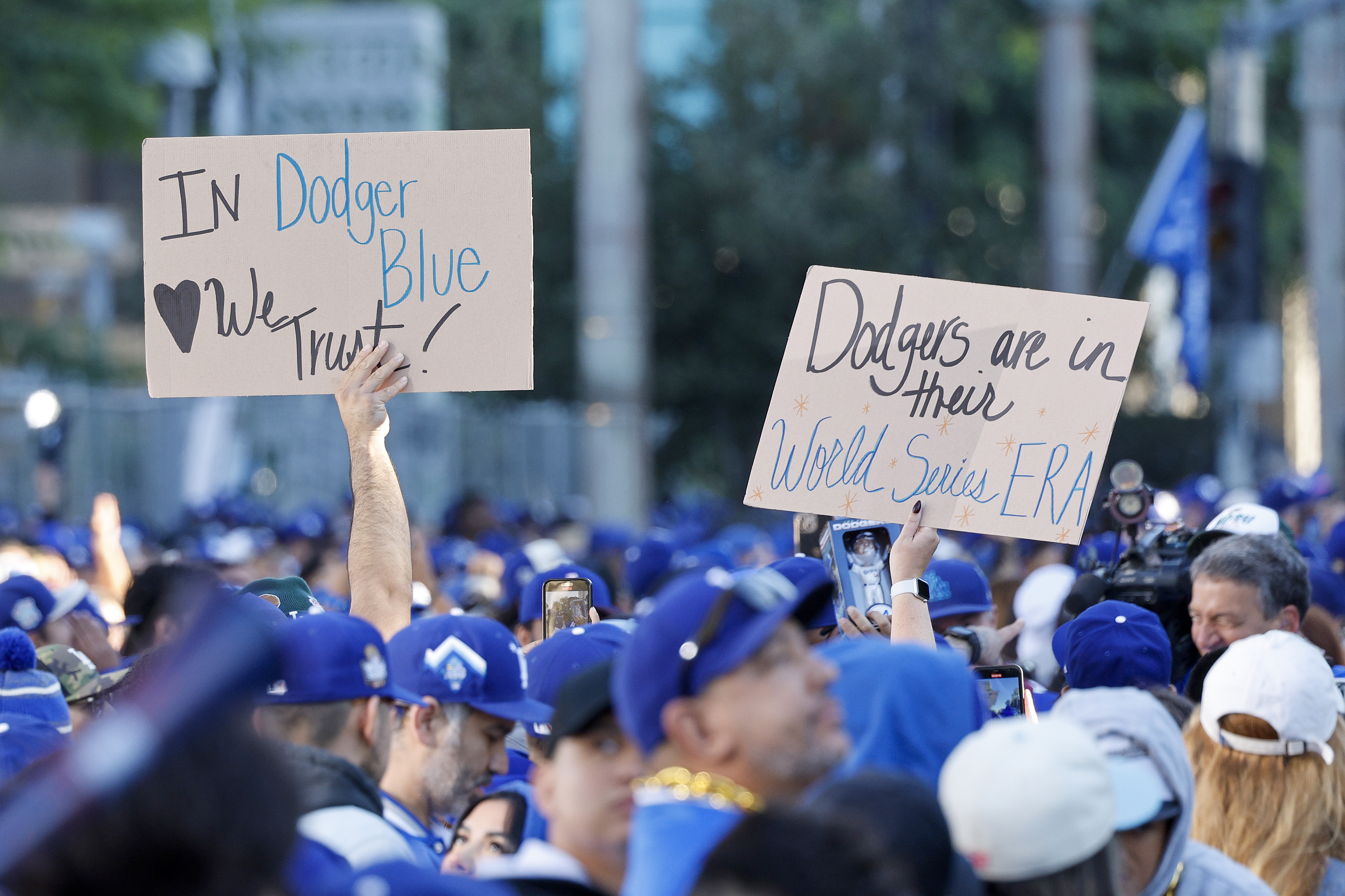 Dodger fans camp out in downtown LA for World Series parade – NBC Los ...