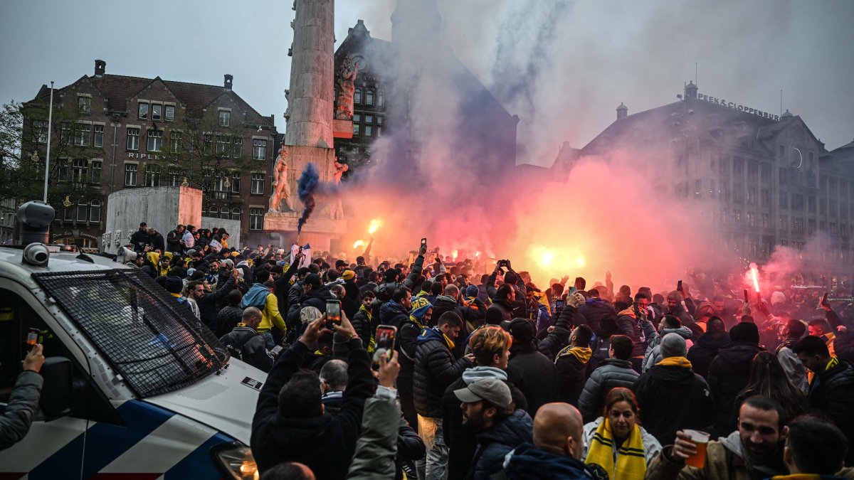 Israeli soccer fans attacked in Amsterdam – NBC Los Angeles