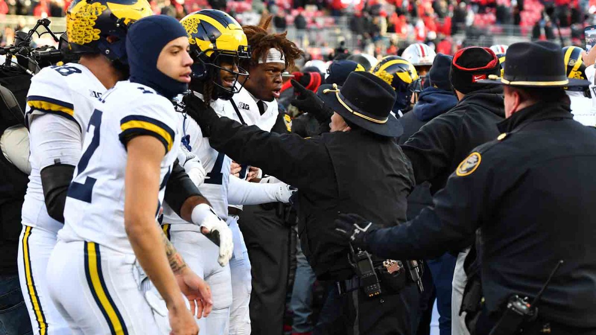 Michigan, Ohio State fight broken up with police pepper spray – NBC Los Angeles