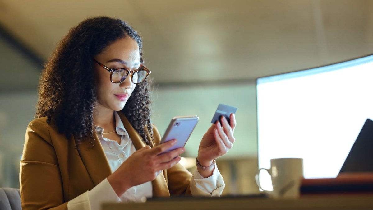 CFPB takes aim at ‘bait-and-switch’ credit card rewards — consumers ...