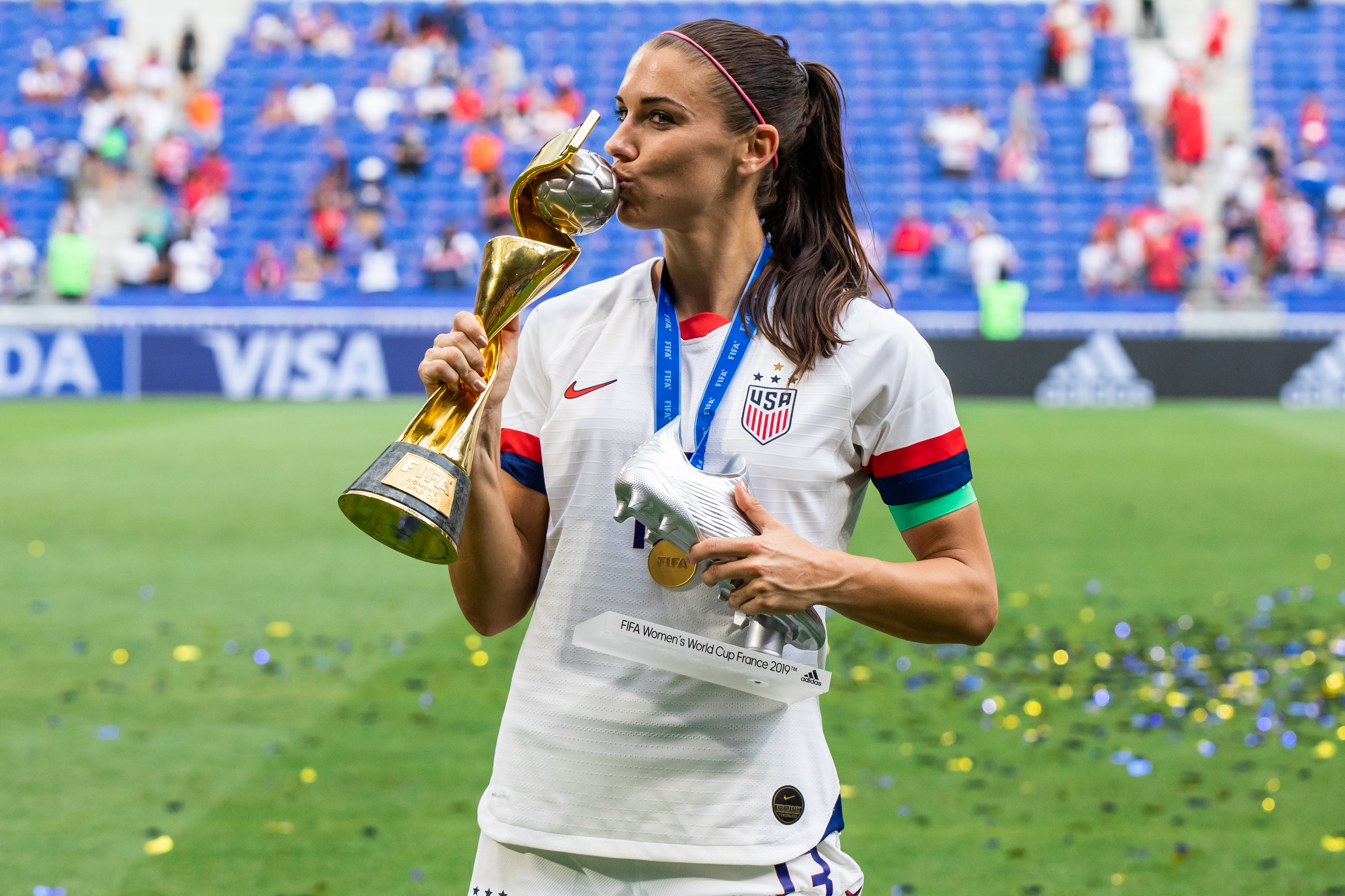 Soccer star Alex Morgan on fighting for future mom athletes – NBC Los ...