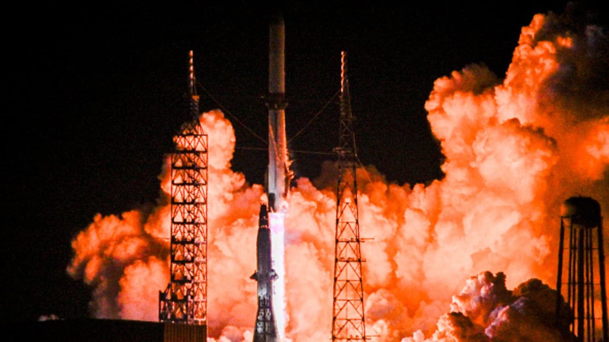 Blue Origin’s first New Glenn rocket reaches orbit, misses booster ...