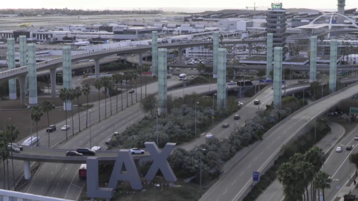 LAX flights canceled due to deadly crash in Washington D.C. – NBC Los ...