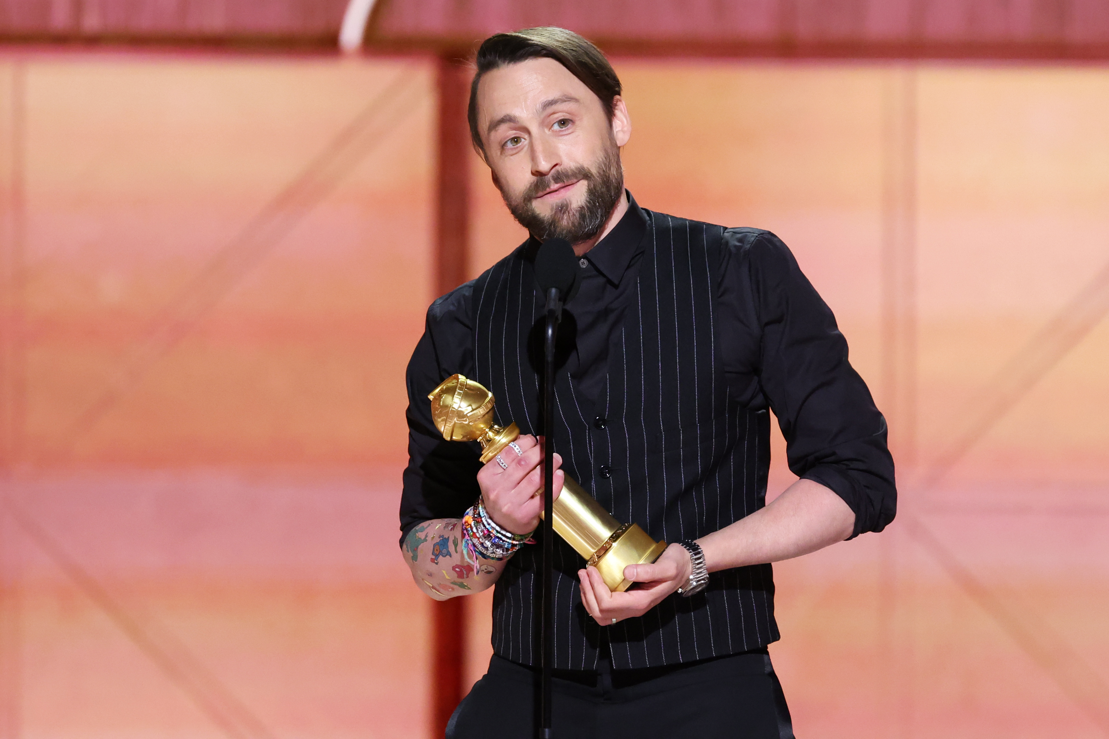 Kieran Culkin shouts out ex Emma Stone during Golden Globes speech ...