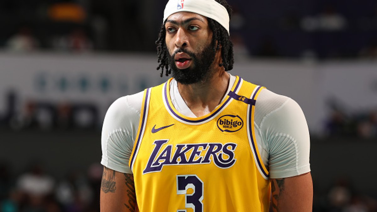 Los Angeles Lakers news: Anthony Davis scores 42 points, grabs 23 ...