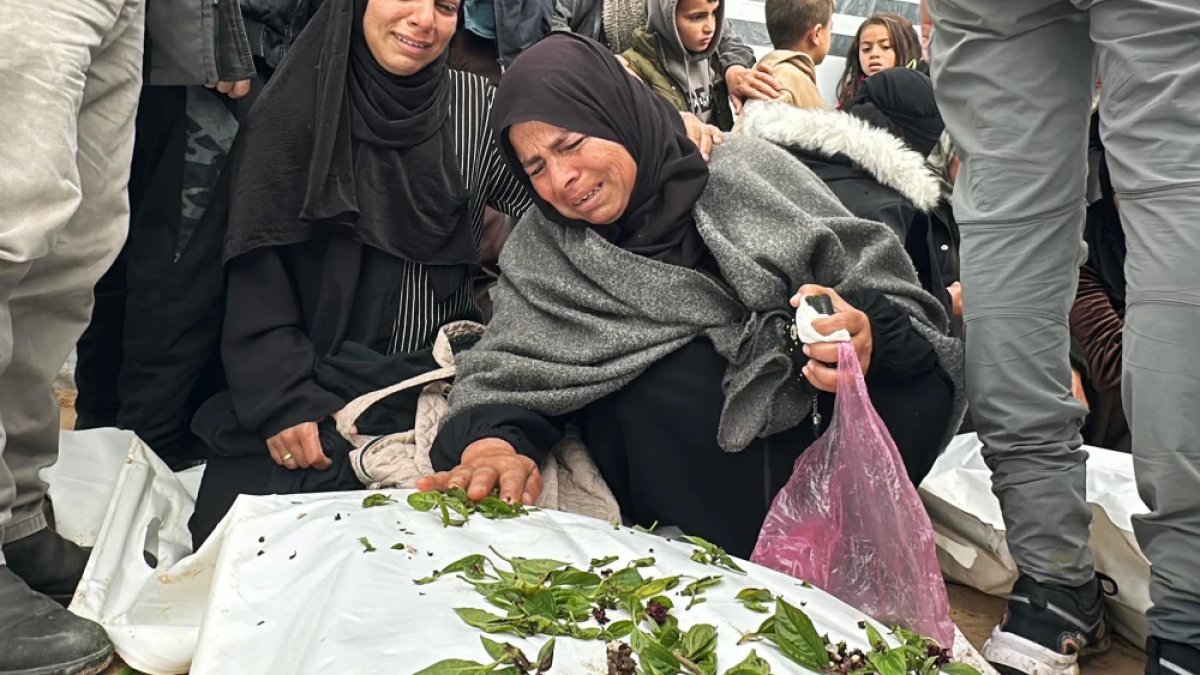 New grief in Gaza as families recover bodies buried under rubble – NBC ...