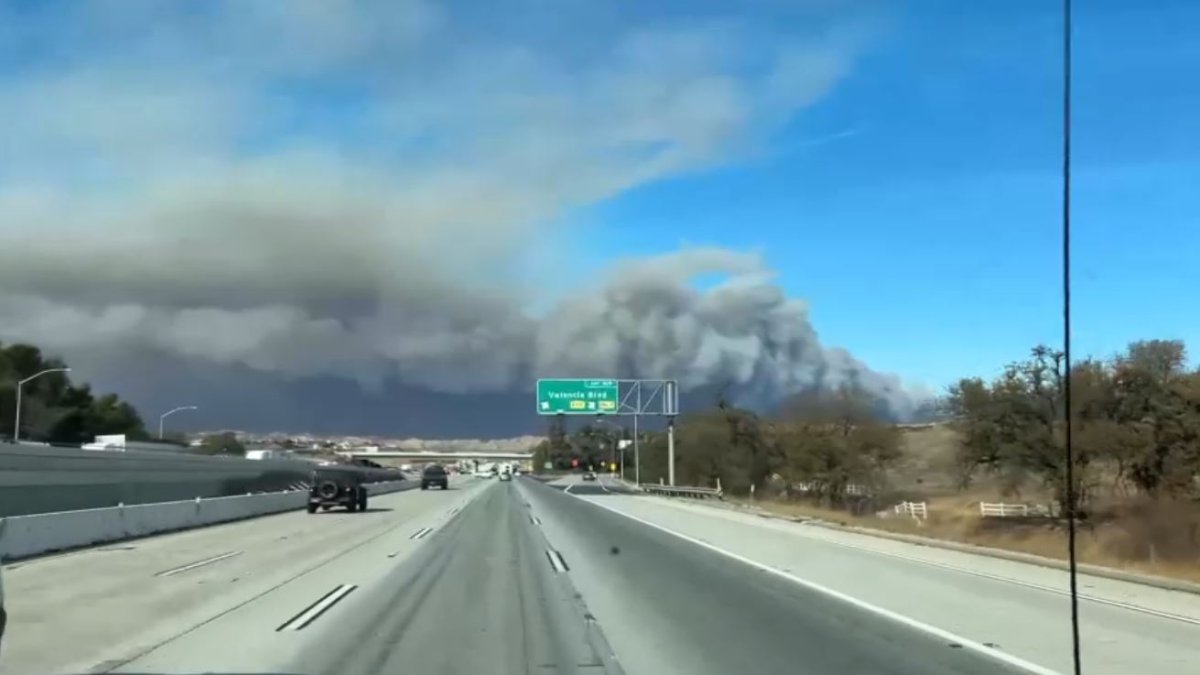 Live updates: Hughes Fire in Castaic expands to 5,000 acres – NBC Los ... Live updates: Hughes Fire in Castaic expands to 5,000 acres – NBC Los ...