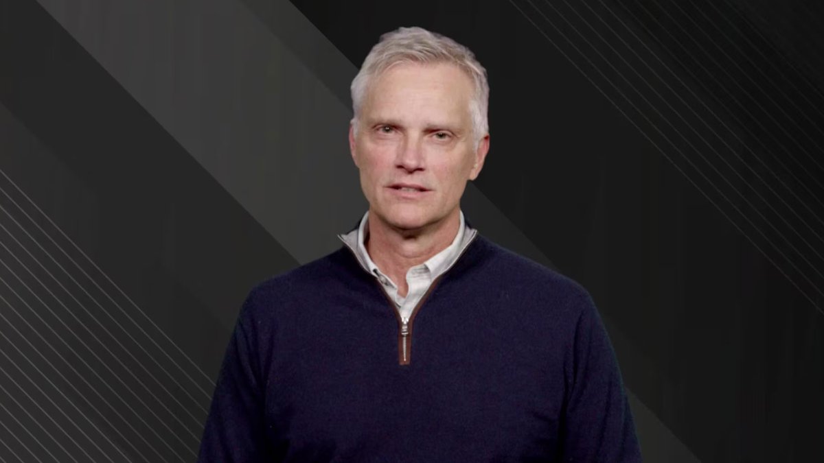 AA CEO says focus is on passengers, families after DC-area crash – NBC ...