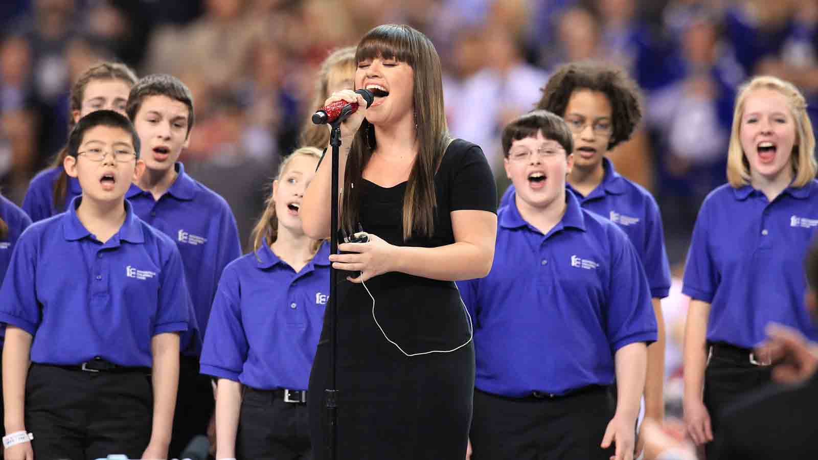 Super Bowl national anthem singers, history and fun facts – NBC Los Angeles