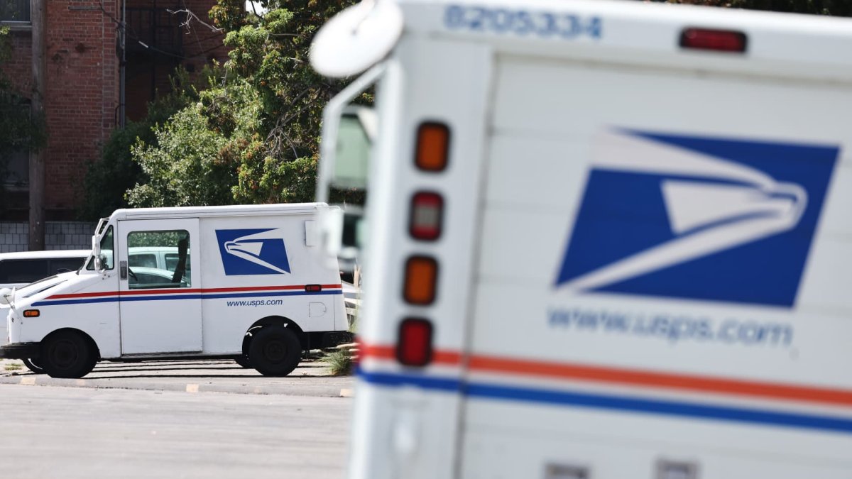 USPS resumes accepting inbound packages from China, Hong Kong – NBC Los ...