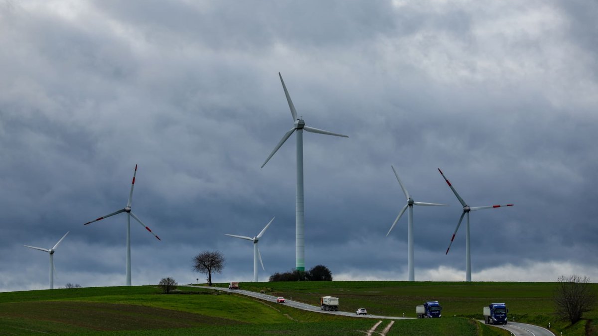 Wind energy just had a record year in Germany — but the federal ...