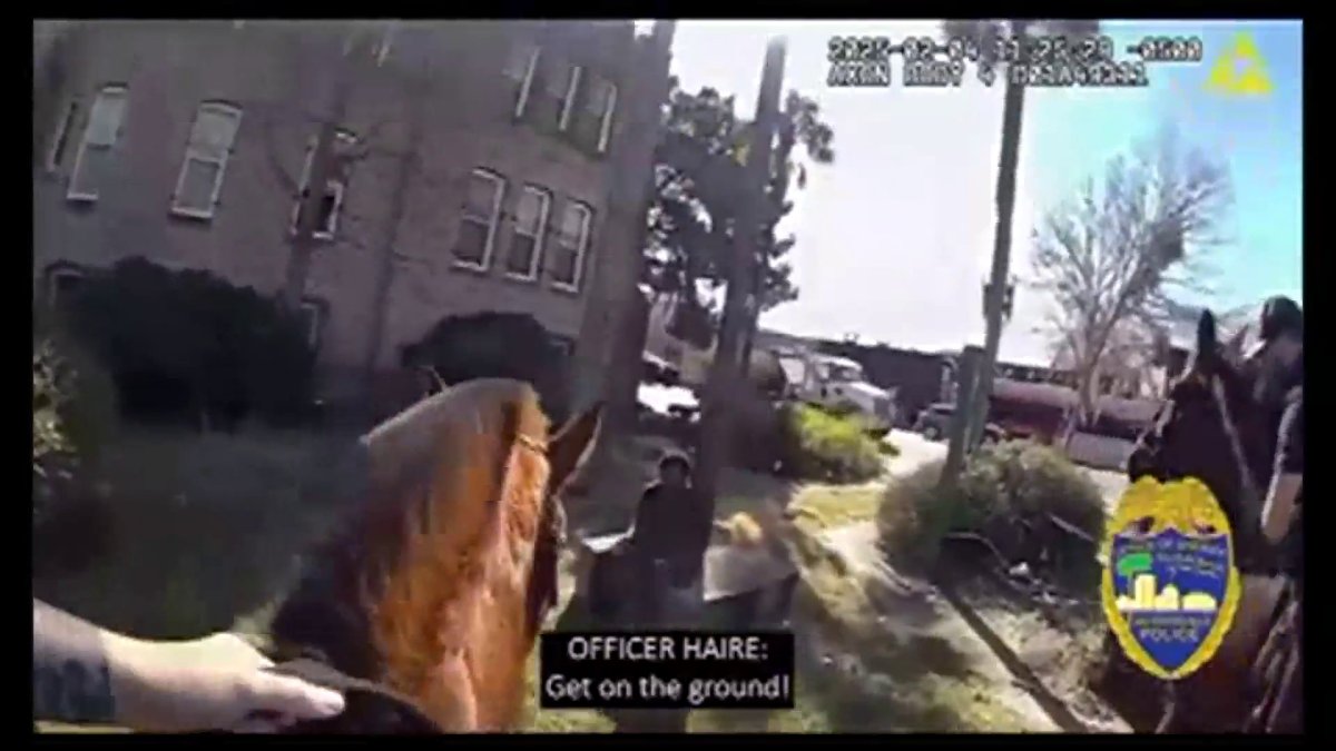 Bodycam shows man fleeing from mounted deputies in Jacksonville – NBC ...