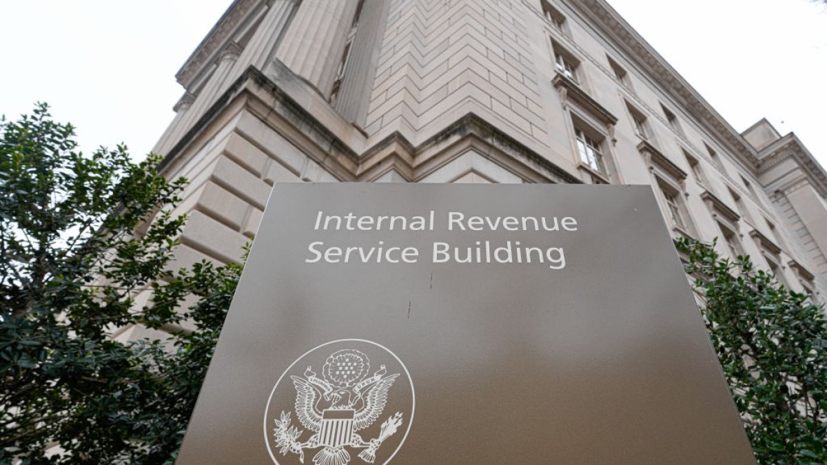 IRS workers involved in 2025 tax season can’t take ‘buyout’ offer until ...