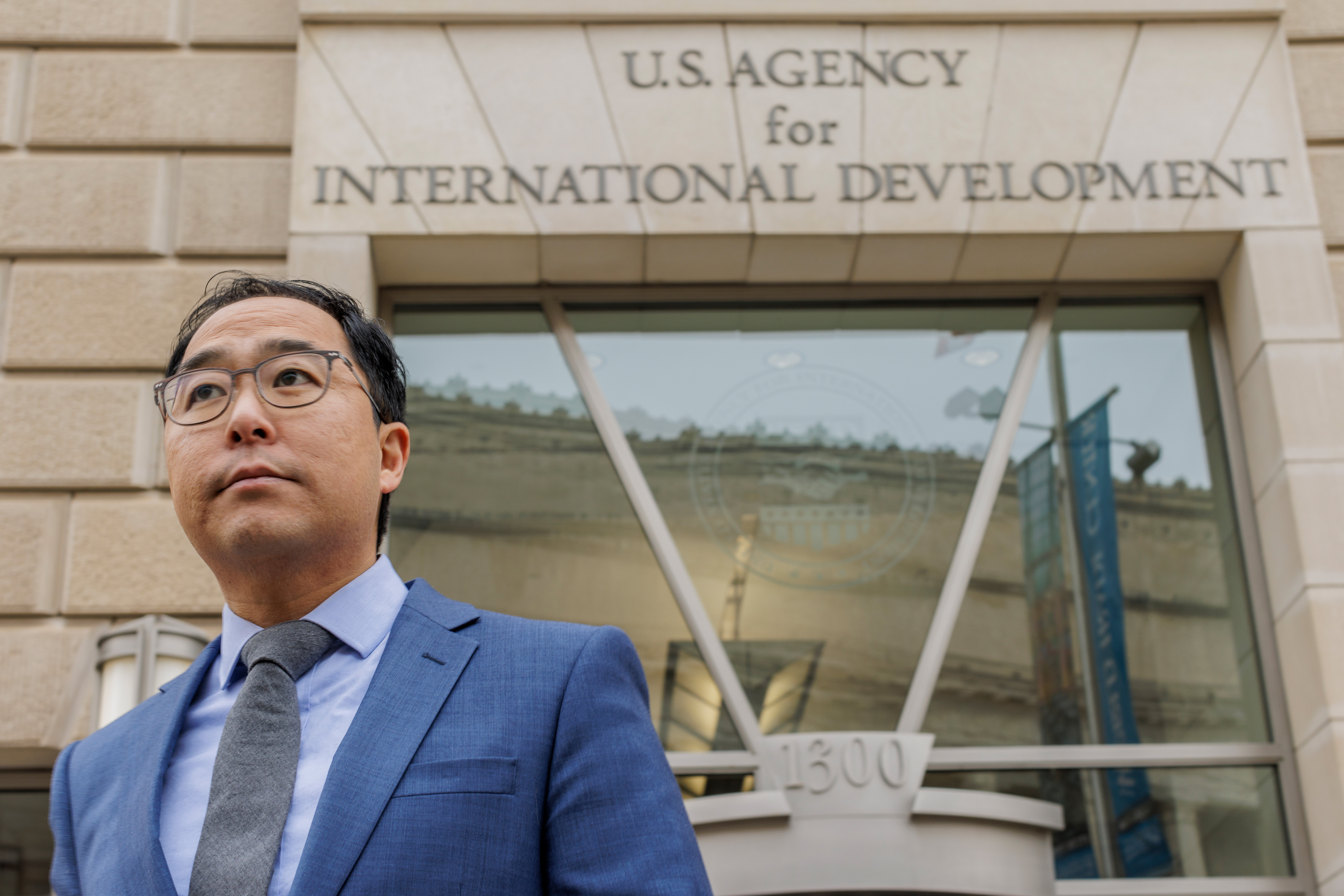 Sen. Kim open to shutting down gov. if Trump dismantles more agencies ...