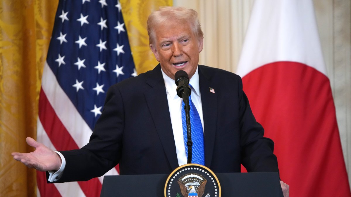 Is the Trump administration’s buyout offer to federal employees legal ...