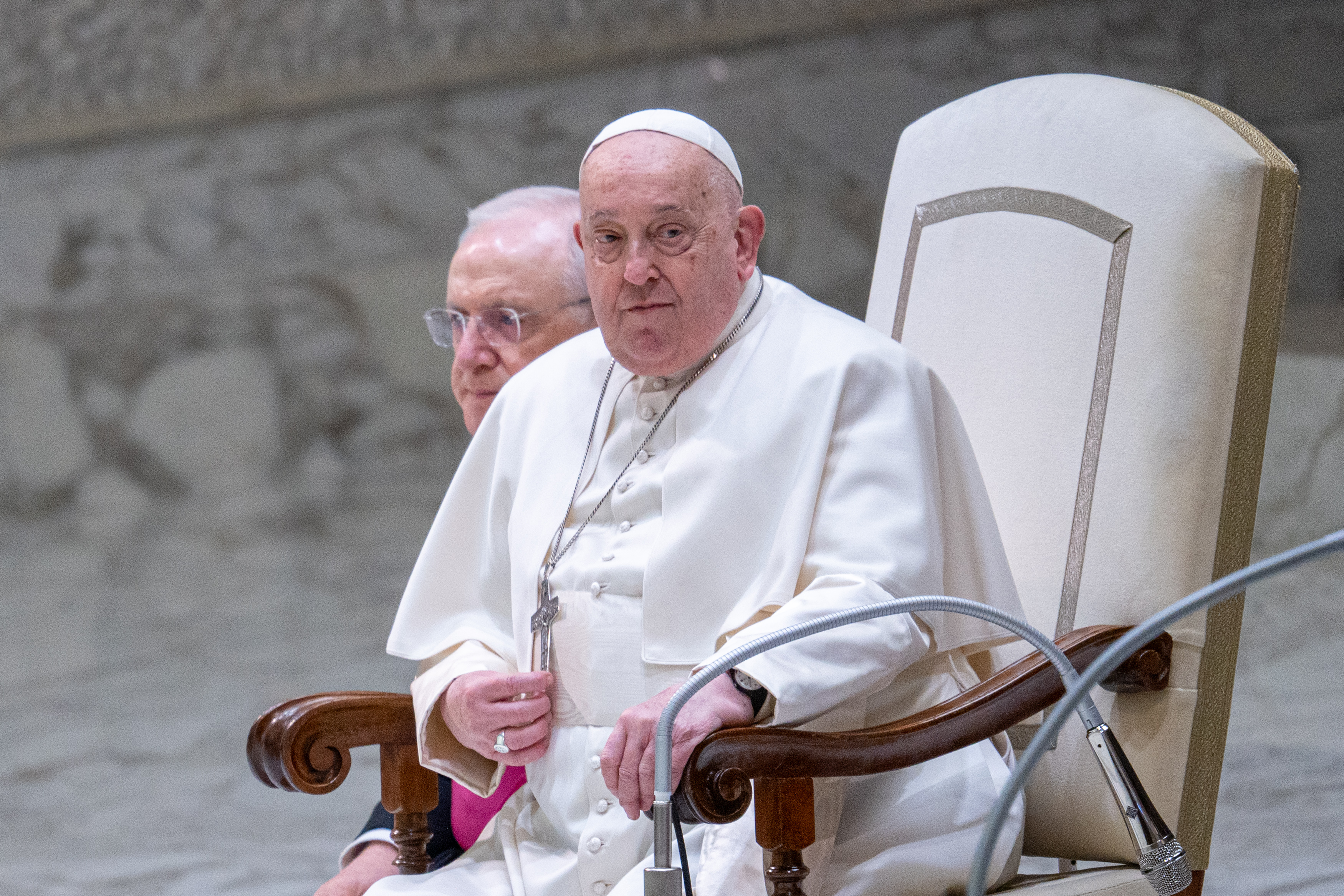 Pope Francis’ condition isn’t life-threatening, doctors say – NBC Los ...