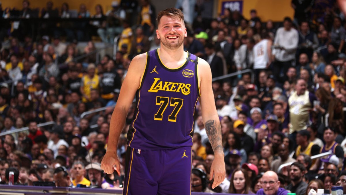 Luka Dončić leads Lakers past Mavericks in first game vs. former team ...