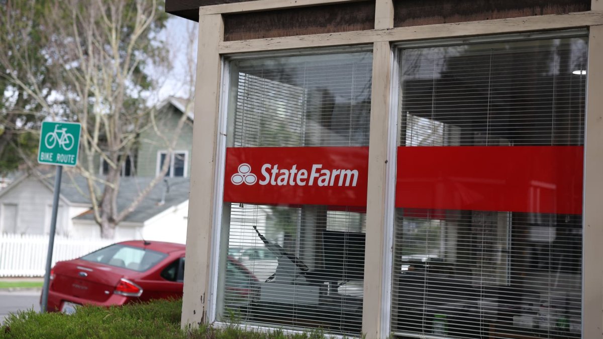 State Farm pleads for emergency rate hikes on California homeowners ...