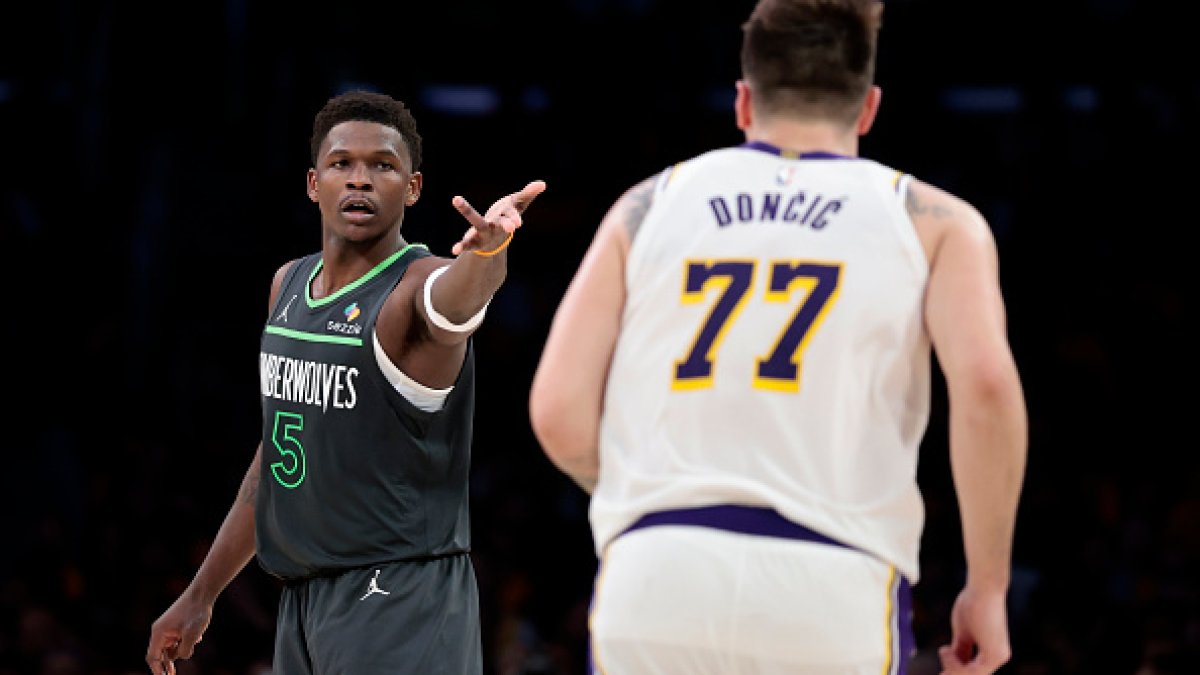 NBA Playoffs 2025: Lakers stunned in Game 1 as Timberwolves catch fire from three in 117-95 ...